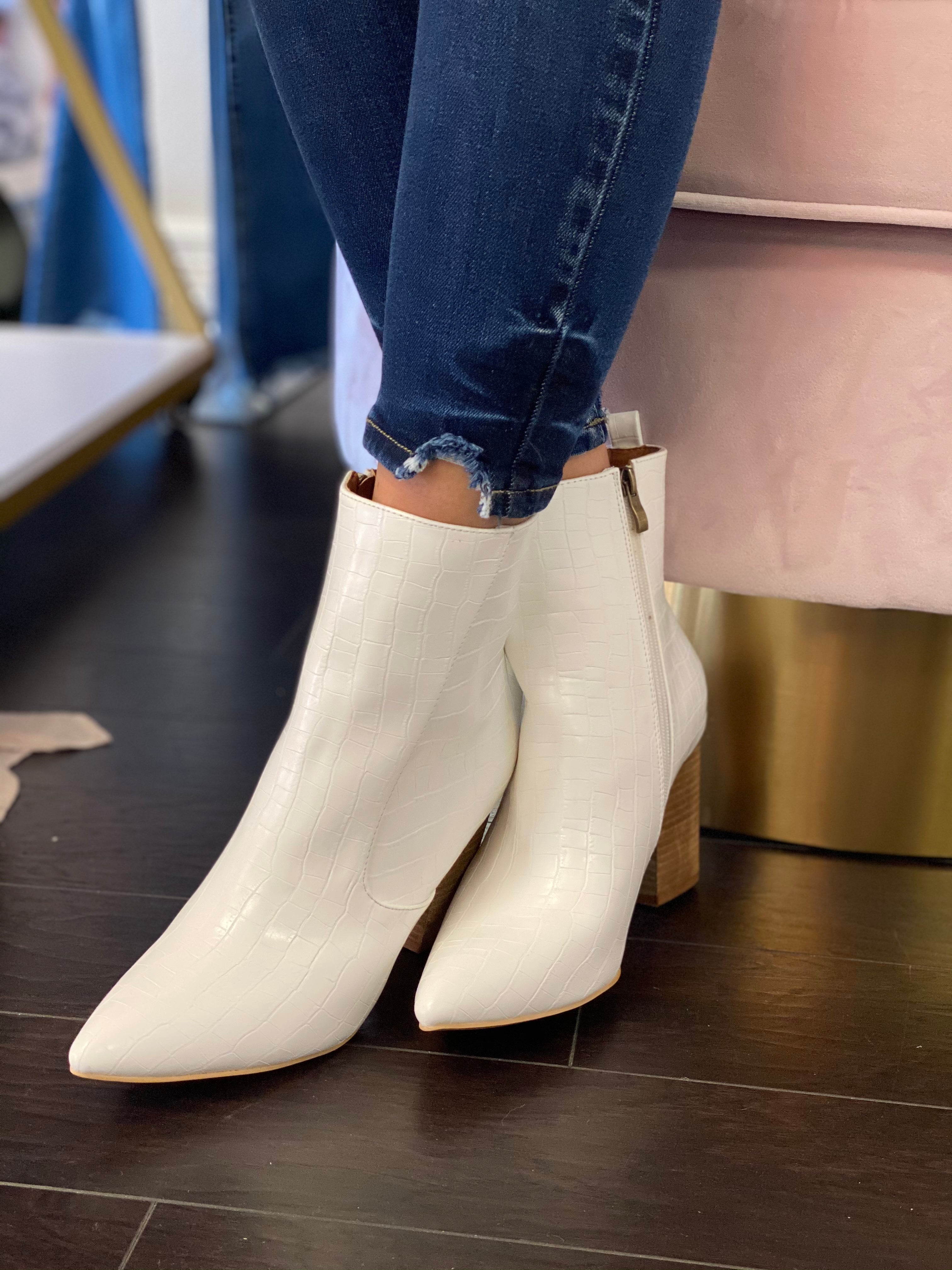 Shoes – Pink Chandelier Boutique